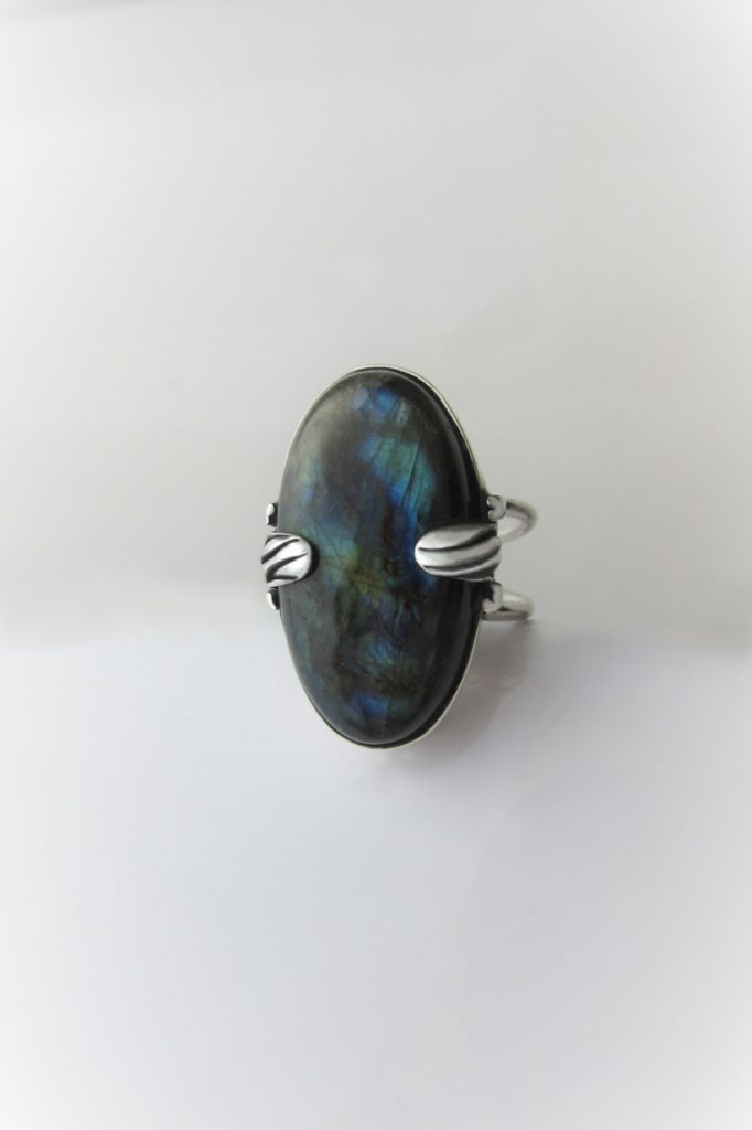 Labradorite Oval Ring - Duda design