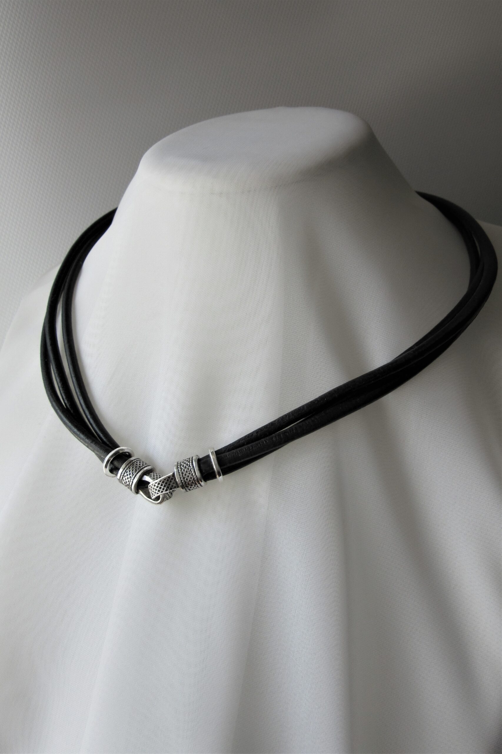 Silver Knot Leather Necklace - Duda design
